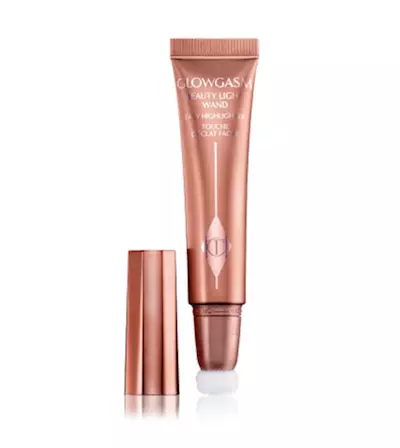 Reviziita: Charlotte Tilbury Contour Wand kaj Blush Wand 1061_2