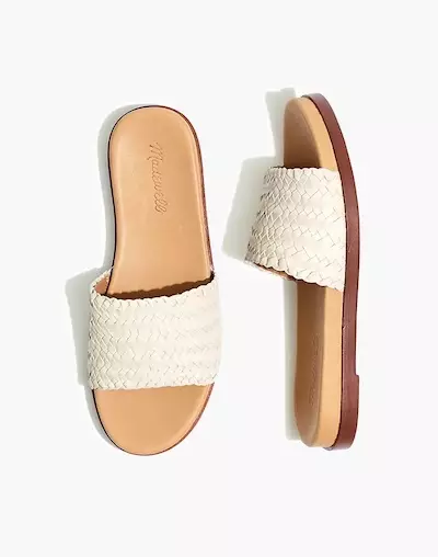 hinabing slide sandals