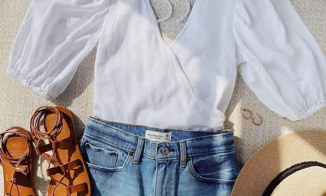 The Everygirl's Summer 2020 Capsule Wardrobe