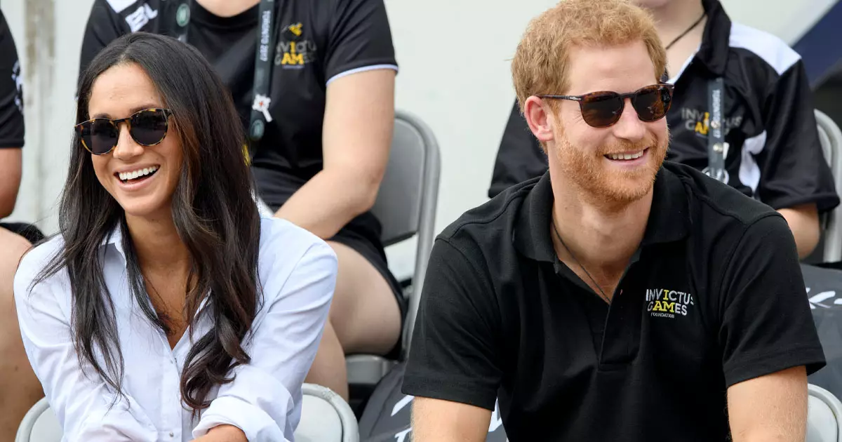 Mndandanda wa Zofuna za Meghan Markle: Zomwe Ayenera Kuvala Tsopano Popeza Sali Wachifumu