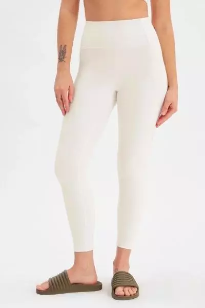 Waarom Girlfriend Collective onze Lululemon vervangt 299_14