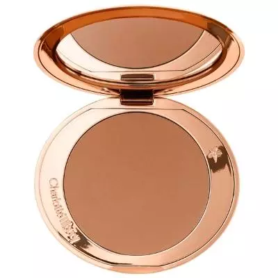 Kayayyaki 10 waɗanda ke sa Charlotte Tilbury Ya cancanci Haɗawa 410_5