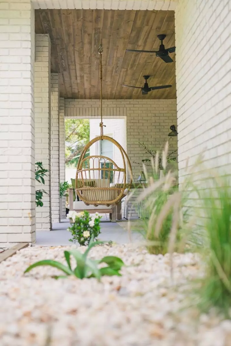 Découvrez comment cette architecte d'intérieur a rénové le patio de son fixateur supérieur 6311_8