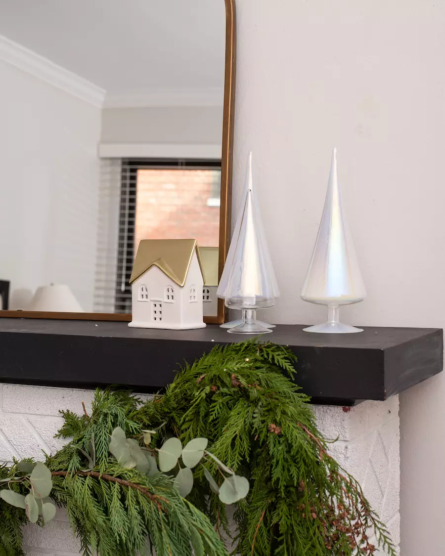 Holiday Home Tour: A Serene DC Apartment 7558_12