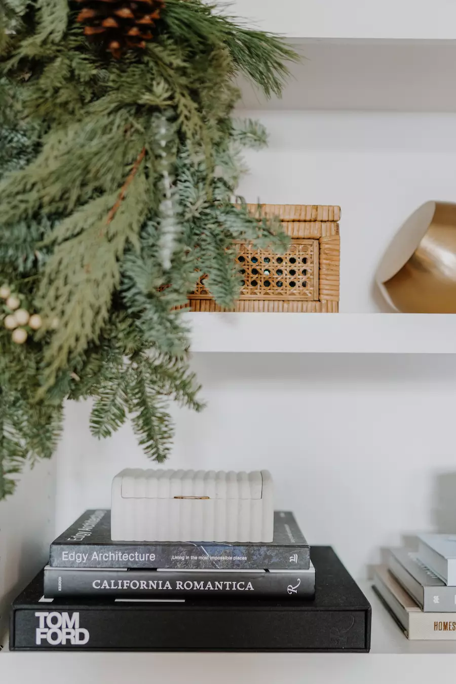 Holiday Home Tour: A Serene DC Apartment 7558_5